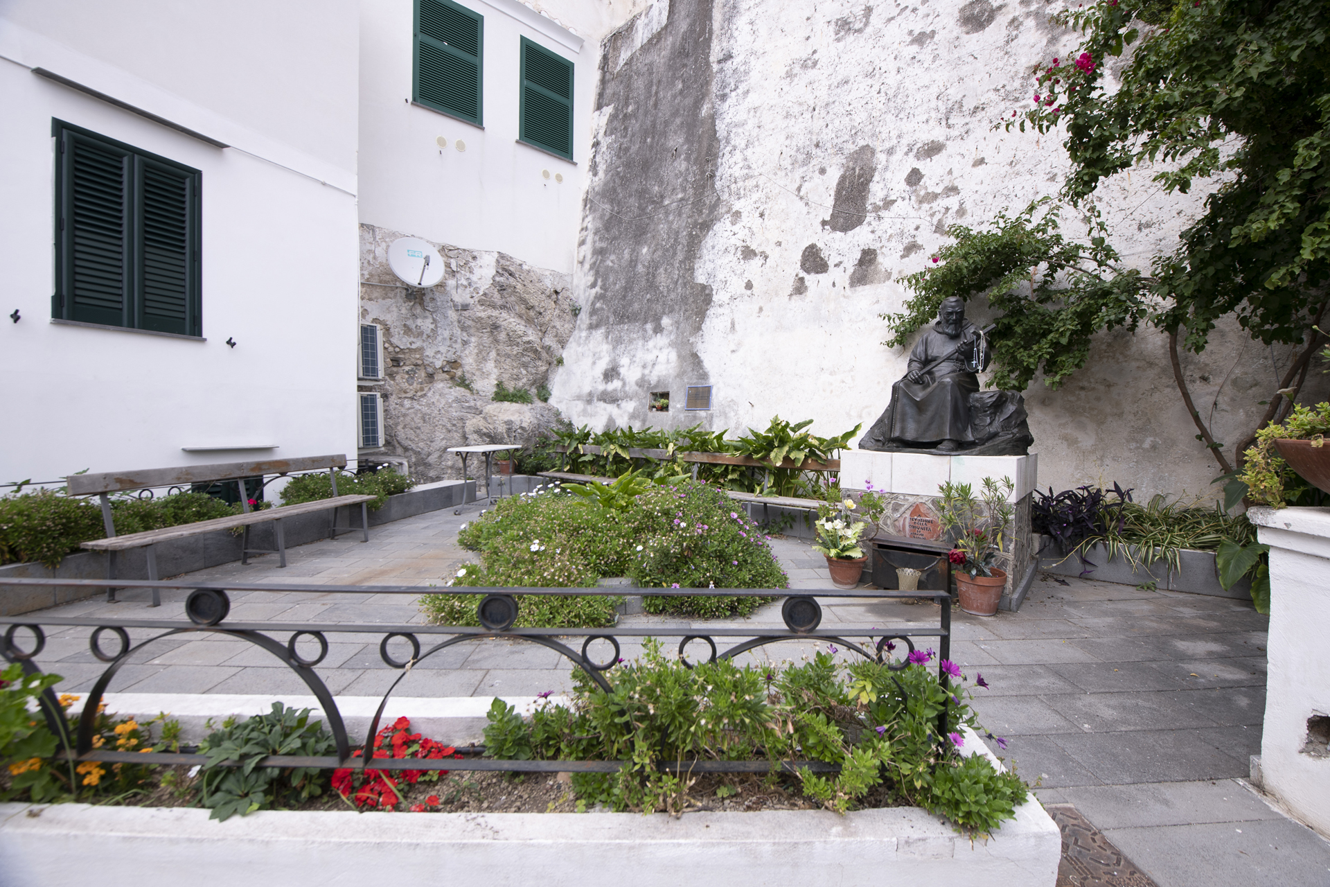 Gallery - Maison Escher